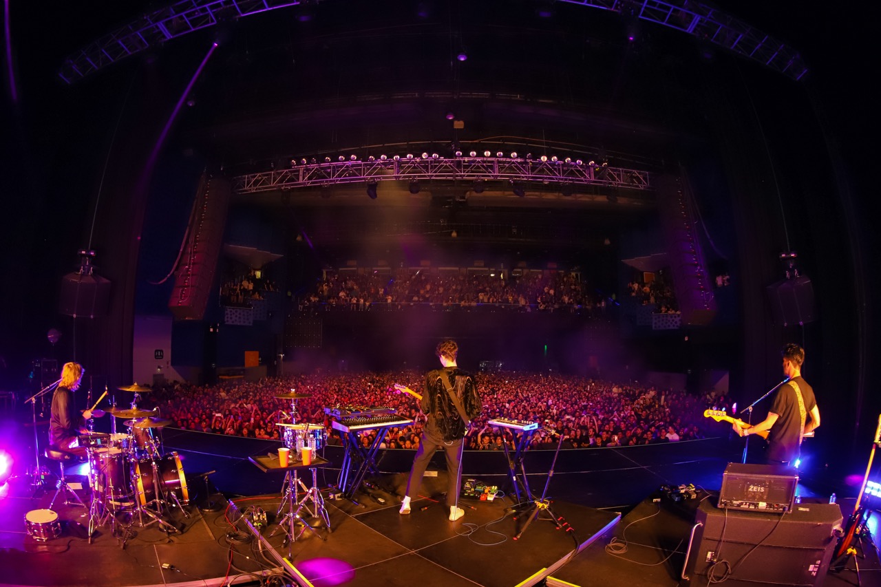 Roosevelt convirtió el Pepsi Center WTC en una pista de baile