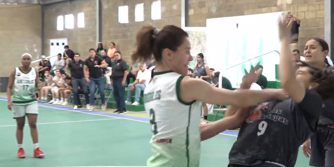 Liga Mexicana de Baloncesto suspende dos años a jugadora por golpear en ...