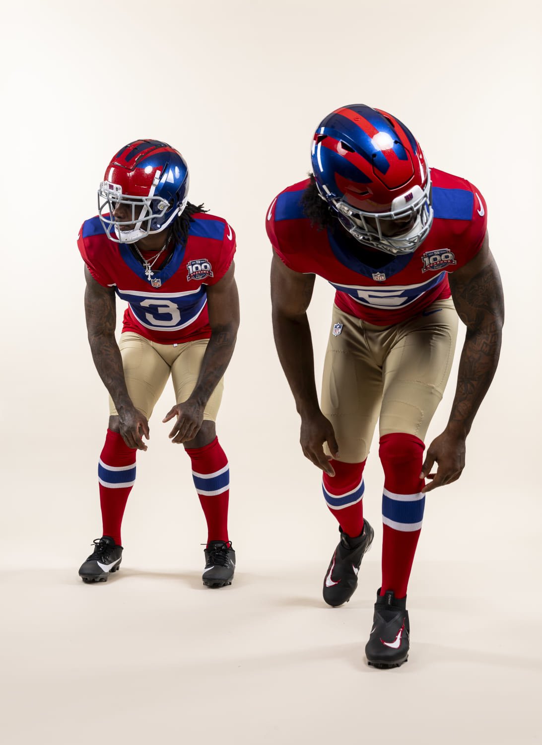 Los uniformes y cascos para la temporada 2024 de equipos de NFL