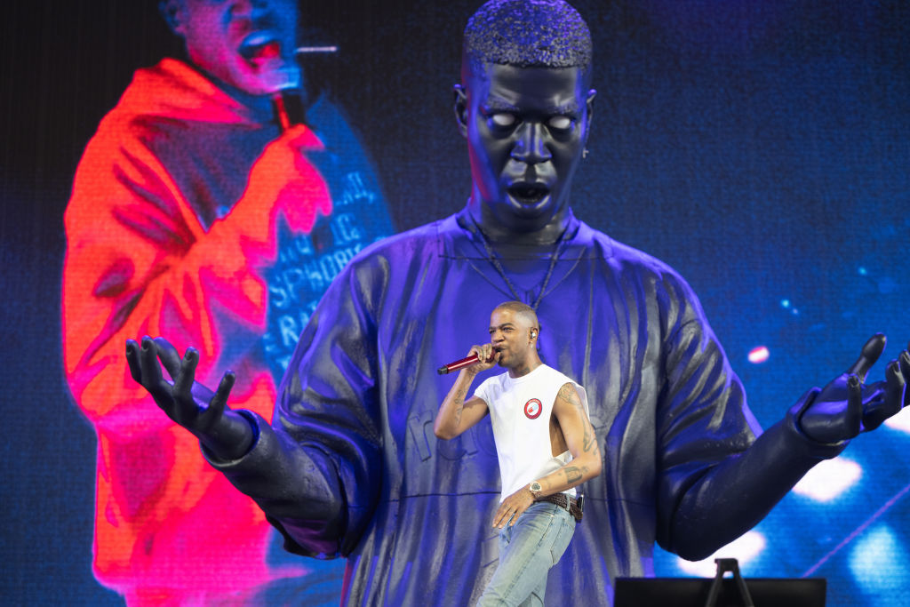 Kid Cudi breaks his foot while performing at Coachella 2024