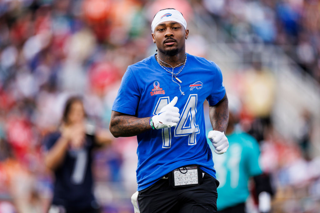 Steffon Diggs deja a Bills y es cambiado a Texans