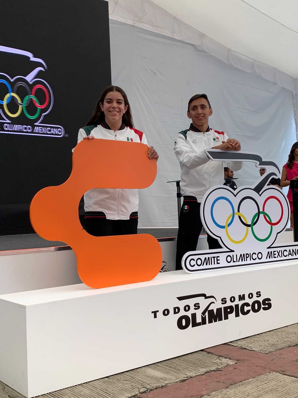 París 2024: Alejandra Orozco y Emiliano Hernández abanderados de México