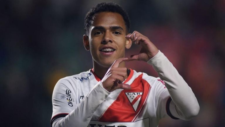 Moisés Paniagua, el boliviano que no recibió el permiso de sus padres ...