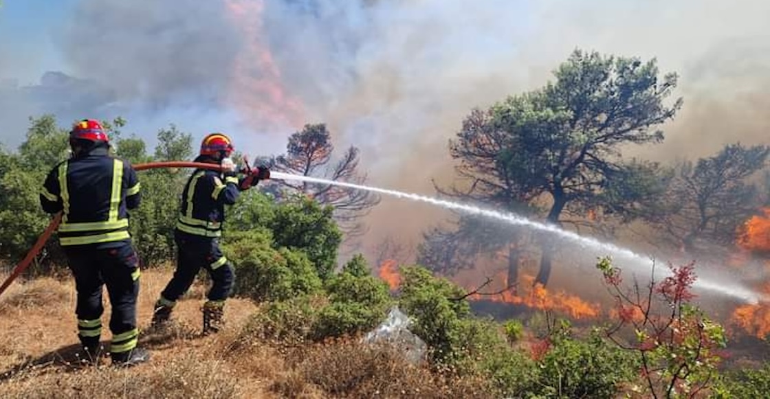 Incendios en Grecia: Atenas atrapada por incendio forestal que ha ...