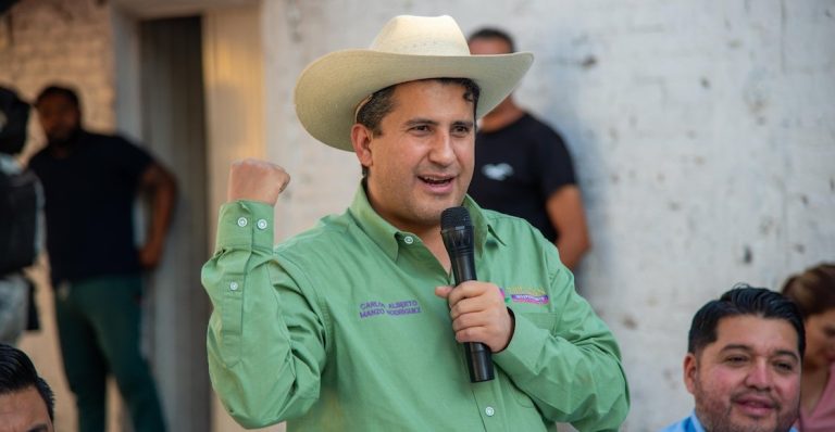 "Aquí los espero": Alcalde de Uruapan responde amenazas y aumenta su polémica