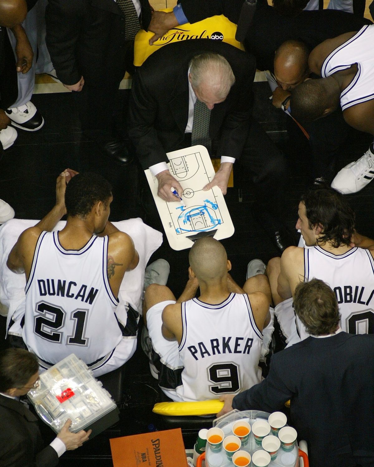 Gregg Popovich deja de ser coach de San Antonio Spurs tras 29 temporadas