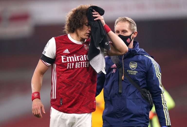 David Luiz recuerda su choque con Raúl Jiménez