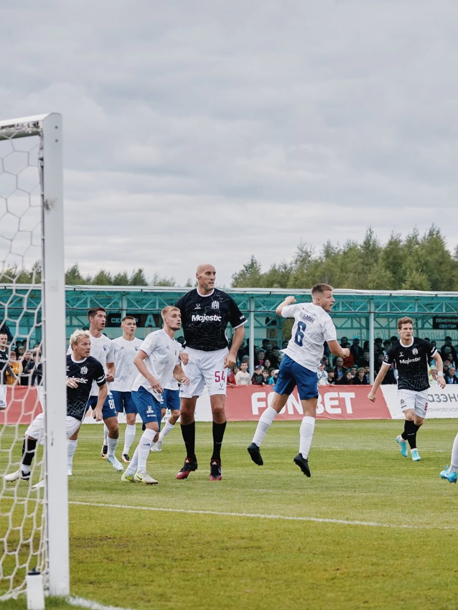 Pável Podkolzin, el exjugador de NBA que debutó en el futbol ¡con 2.26 ...