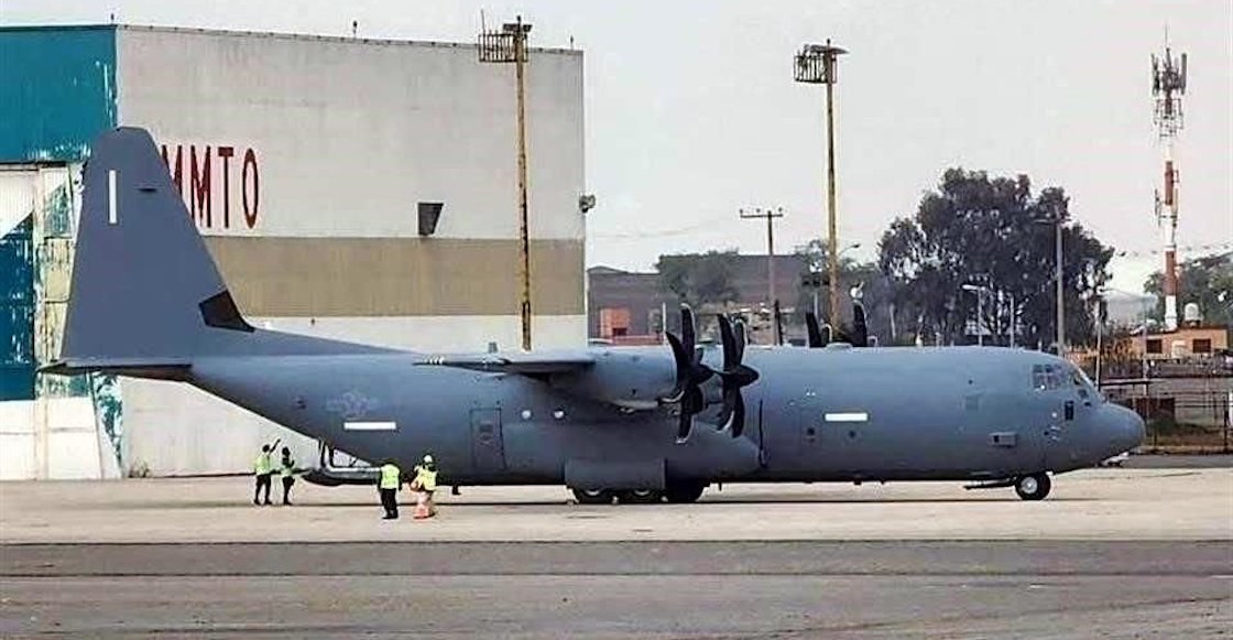 Lo que se sabe del avión Hércules C-130 de Estados Unidos que aterrizó ...