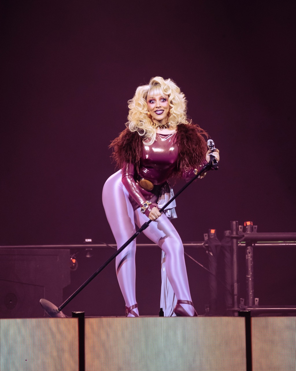 Doja Cat en México: de lo excéntrico a lo vintage en un show impredecible